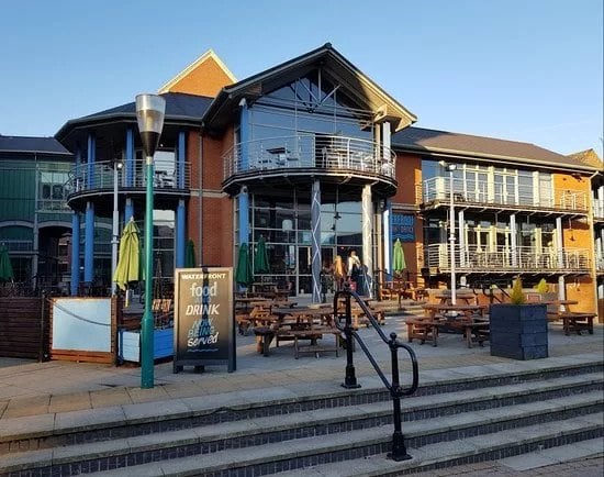 The Ultimate List of Outdoor Drinking Spaces in Nottingham City Centre.